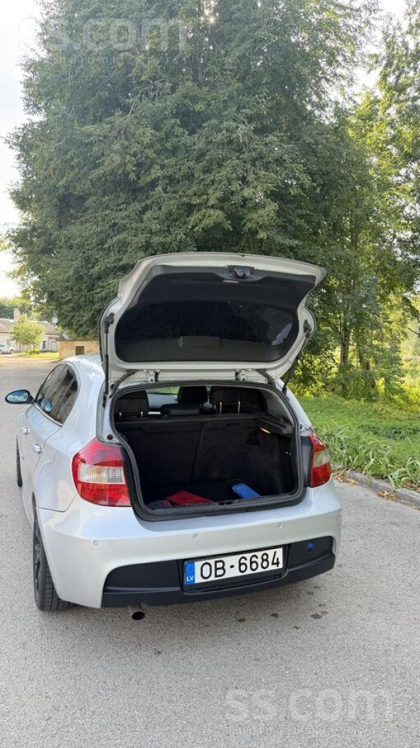 Grey BMW 120 2005 in Riga, with an engine capacity of 2.00 L and mileage of 323 thousand km for 3400 €, photo 7 on AUTOMOTO.COM.LV