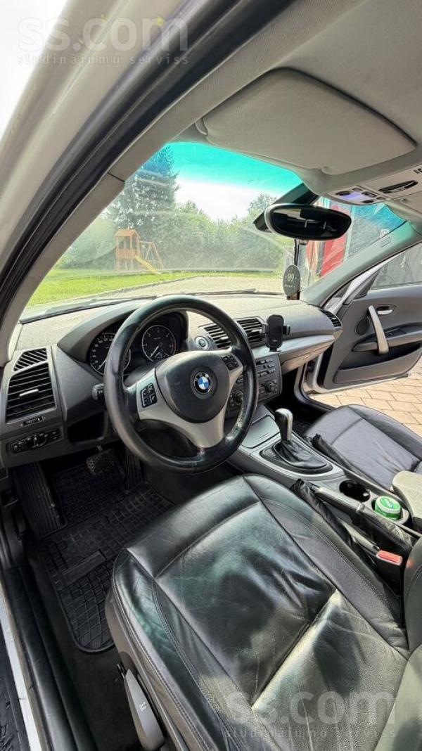 Grey BMW 120 2005 in Riga, with an engine capacity of 2.00 L and mileage of 323 thousand km for 3400 €, photo 9 on AUTOMOTO.COM.LV