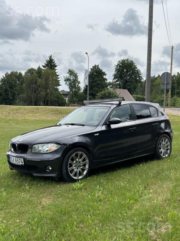 Grey BMW 120 2005 in Riga, with an engine capacity of 2.00 L and mileage of 312 thousand km for 1350 €, photo 1 on AUTOMOTO.COM.LV