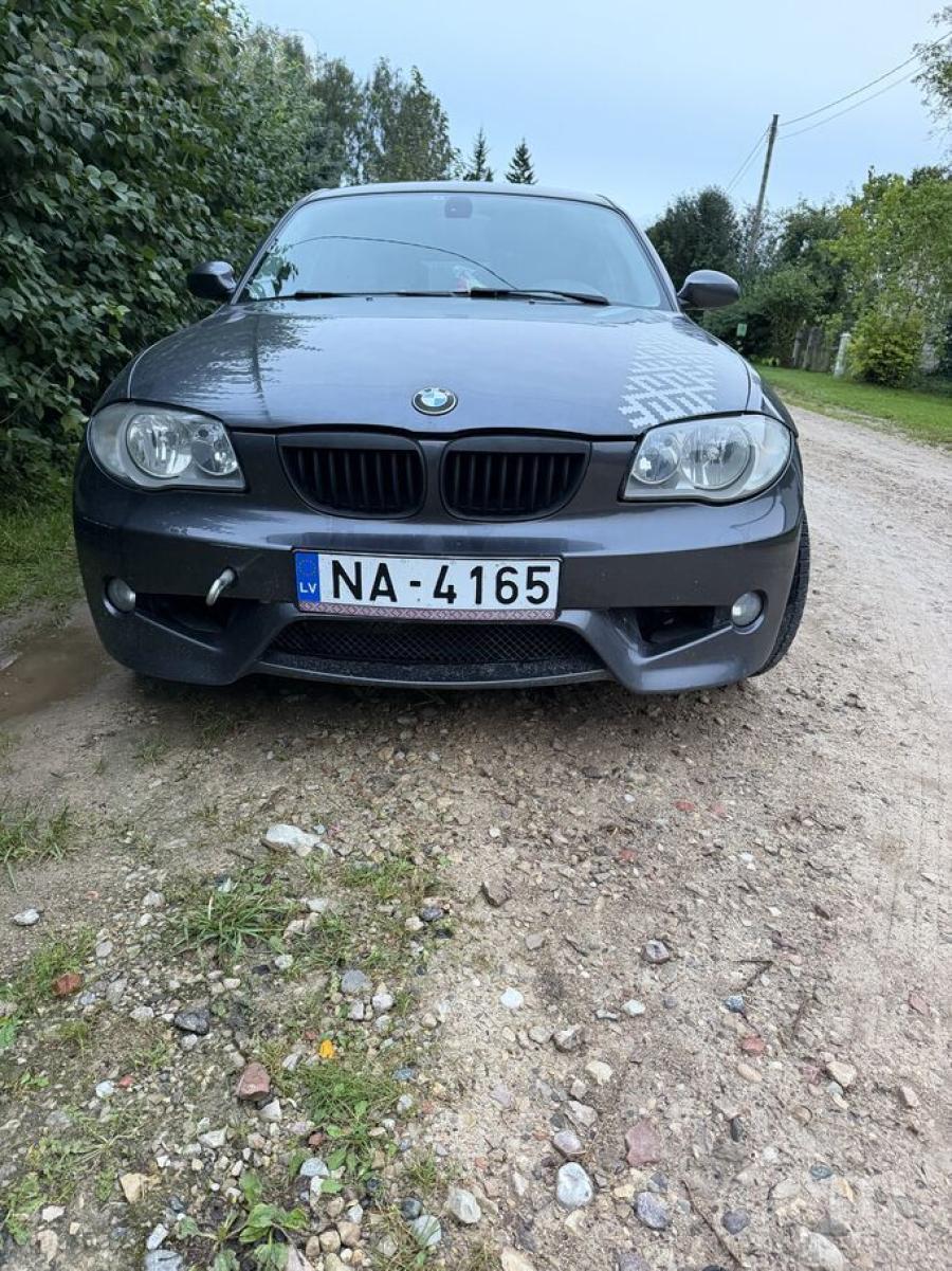 Pelēks BMW 120 2005 Ogre, ar dzinēja tilpumu 2.00 L un nobraukumu 310 tūkst. km par 3000 €, foto 5 vietnē AUTOMOTO.COM.LV