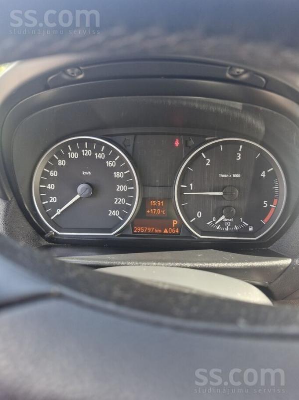 Grey BMW 120 2005 in Aizkraukle, with an engine capacity of 2.00 L and mileage of 296 thousand km for 2800 €, photo 5 on AUTOMOTO.COM.LV