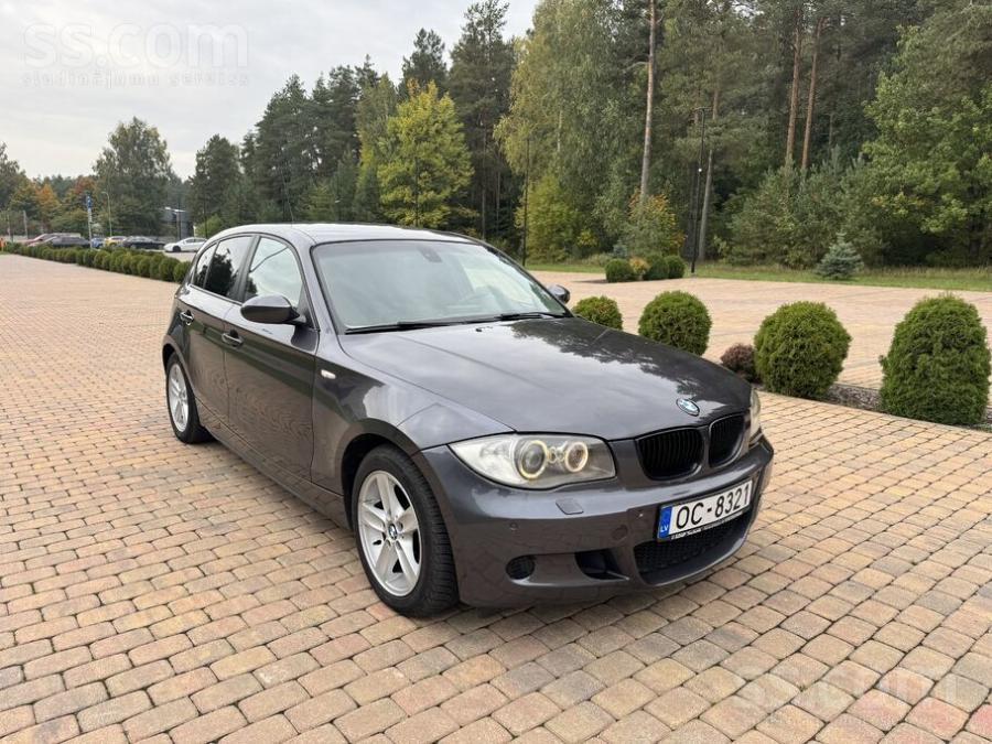 Grey BMW 120 2005 in Riga, with an engine capacity of 2.00 L and mileage of 239 thousand km for 4150 €, photo 4 on AUTOMOTO.COM.LV