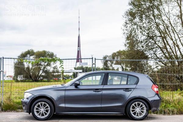 Grey BMW 120 2005 in Riga, with an engine capacity of 2.00 L and mileage of 347 thousand km for 3690 €, photo 5 on AUTOMOTO.COM.LV