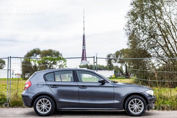 Grey BMW 120 2005 in Riga, with an engine capacity of 2.00 L and mileage of 347 thousand km for 3690 €, photo 6 on AUTOMOTO.COM.LV