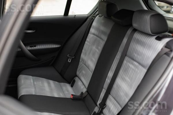 Grey BMW 120 2005 in Riga, with an engine capacity of 2.00 L and mileage of 347 thousand km for 3690 €, photo 11 on AUTOMOTO.COM.LV
