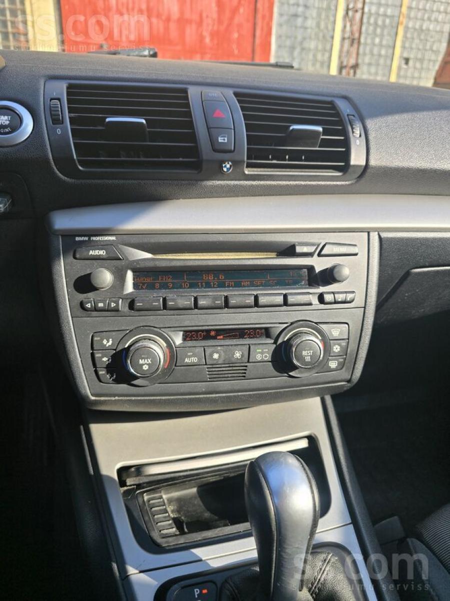 Pelēks BMW 120 2005 Rīga, ar dzinēja tilpumu 2.00 L un nobraukumu 297 tūkst. km par 2100 €, foto 16 vietnē AUTOMOTO.COM.LV