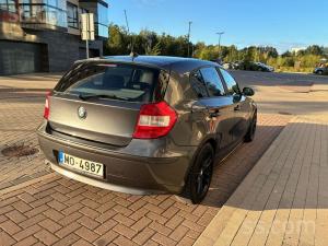 Grey BMW 120 2005 in Riga, with an engine capacity of 2.00 L and mileage of 265 thousand km for 3500 €, photo 3 on AUTOMOTO.COM.LV