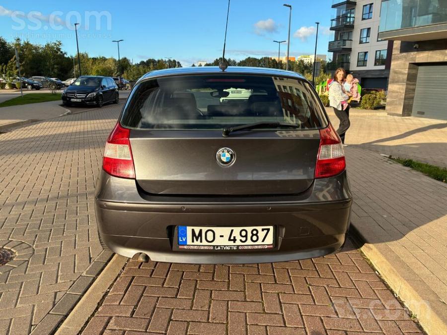 Grey BMW 120 2005 in Riga, with an engine capacity of 2.00 L and mileage of 265 thousand km for 3500 €, photo 5 on AUTOMOTO.COM.LV