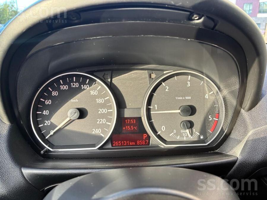 Grey BMW 120 2005 in Riga, with an engine capacity of 2.00 L and mileage of 265 thousand km for 3500 €, photo 7 on AUTOMOTO.COM.LV