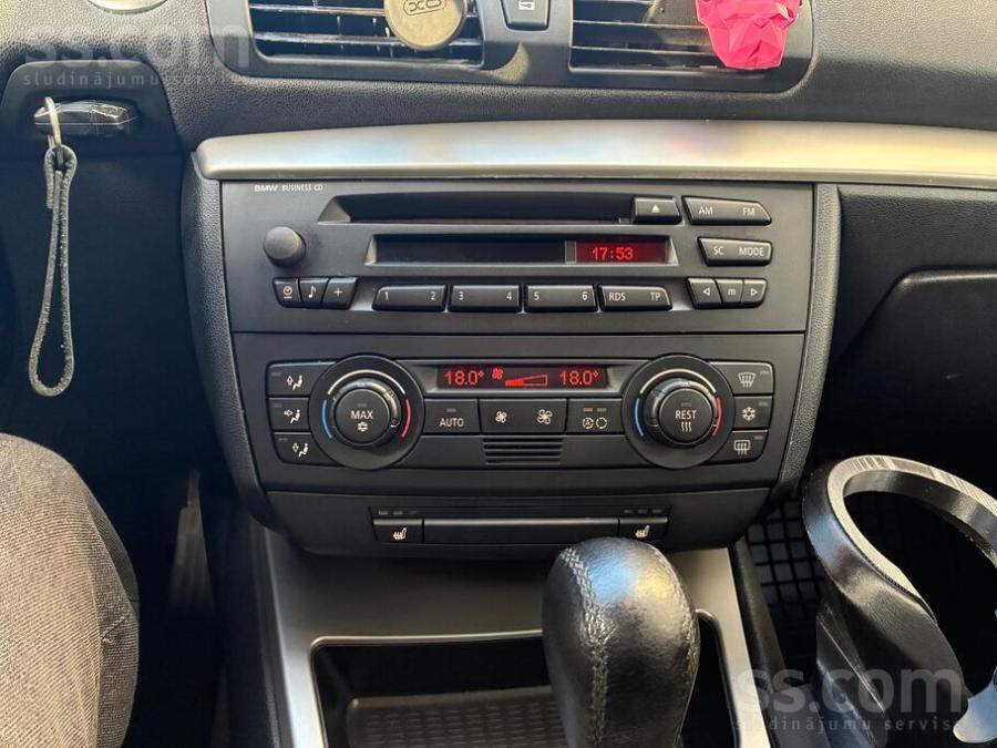 Grey BMW 120 2005 in Riga, with an engine capacity of 2.00 L and mileage of 265 thousand km for 3500 €, photo 8 on AUTOMOTO.COM.LV