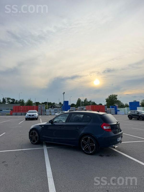 Pelēks BMW 120 2005 Preiļi, ar dzinēja tilpumu 2.00 L un nobraukumu 235 tūkst. km par 2100 €, foto 6 vietnē AUTOMOTO.COM.LV
