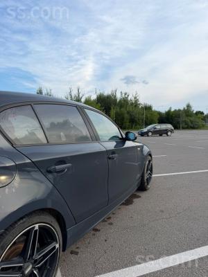 Grey BMW 120 2005 in Preili, with an engine capacity of 2.00 L and mileage of 235 thousand km for 2100 €, photo 8 on AUTOMOTO.COM.LV