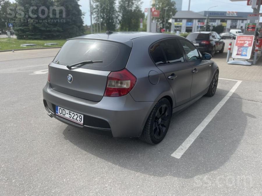 Grey BMW 120 2006 in Jelgava, with an engine capacity of 2.00 L and mileage of 398 thousand km for 2850 €, photo 1 on AUTOMOTO.COM.LV