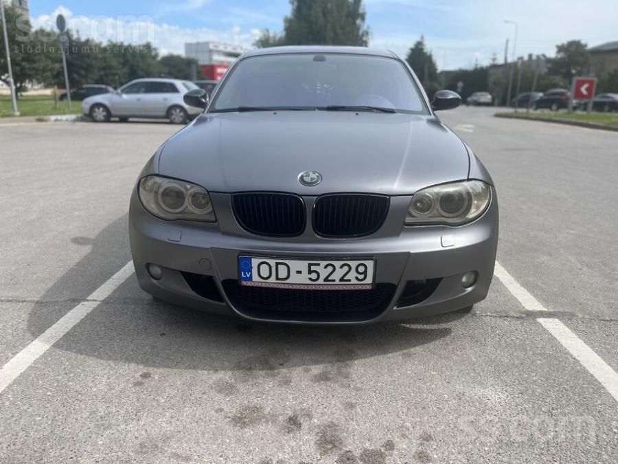 Grey BMW 120 2006 in Jelgava, with an engine capacity of 2.00 L and mileage of 398 thousand km for 2850 €, photo 6 on AUTOMOTO.COM.LV