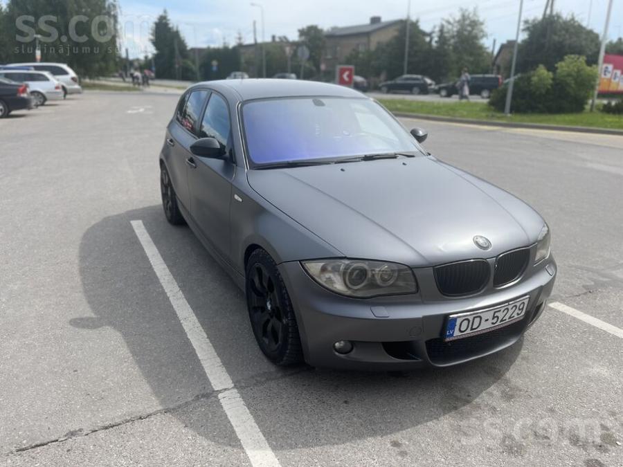 Grey BMW 120 2006 in Jelgava, with an engine capacity of 2.00 L and mileage of 398 thousand km for 2850 €, photo 7 on AUTOMOTO.COM.LV