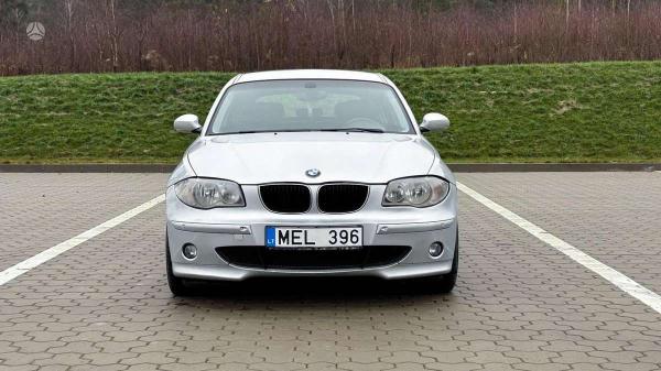Pelēks BMW 120 2006 Viļņa, ar dzinēja tilpumu 2.00 L un nobraukumu 307 tūkst. km par 1750 €, foto 2 vietnē AUTOMOTO.COM.LV