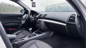 Pelēks BMW 120 2006 Viļņa, ar dzinēja tilpumu 2.00 L un nobraukumu 307 tūkst. km par 1750 €, foto 31 vietnē AUTOMOTO.COM.LV