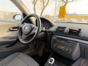 Grey BMW 120 2006 in Kaunas, with an engine capacity of 2.00 L and mileage of 397 thousand km for 2450 €, photo 5 on AUTOMOTO.COM.LV