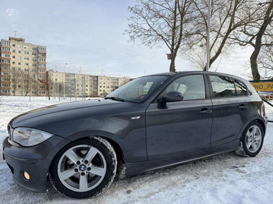 Grey BMW 120 2006 in Kaunas, with an engine capacity of 2.00 L and mileage of 397 thousand km for 2450 €, photo 18 on AUTOMOTO.COM.LV