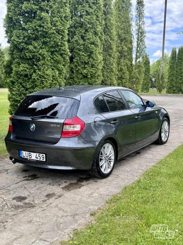 Grey BMW 120 2006 in Skuodas, with an engine capacity of 2.00 L and mileage of 379 thousand km for 3700 €, photo 4 on AUTOMOTO.COM.LV