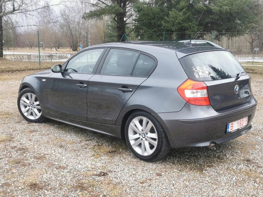 Grey BMW 120 2006 in Riga, with an engine capacity of 2.00 L and mileage of 321 thousand km for 4900 €, photo 5 on AUTOMOTO.COM.LV