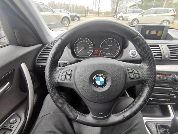 Grey BMW 120 2006 in Riga, with an engine capacity of 2.00 L and mileage of 321 thousand km for 4900 €, photo 9 on AUTOMOTO.COM.LV
