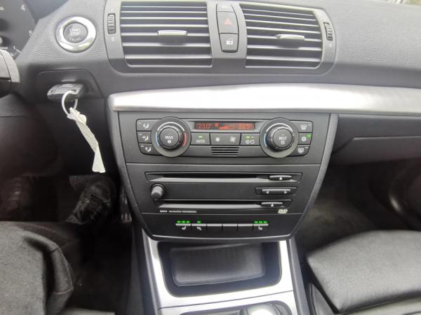Grey BMW 120 2006 in Riga, with an engine capacity of 2.00 L and mileage of 321 thousand km for 4900 €, photo 10 on AUTOMOTO.COM.LV
