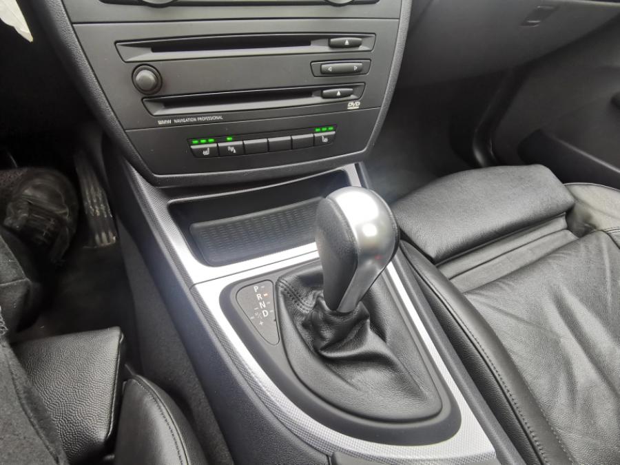 Grey BMW 120 2006 in Riga, with an engine capacity of 2.00 L and mileage of 321 thousand km for 4900 €, photo 12 on AUTOMOTO.COM.LV