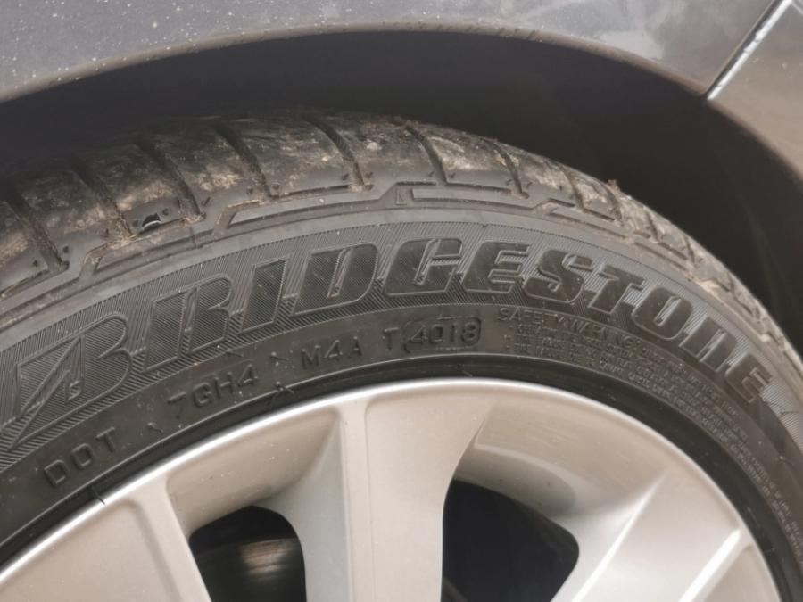 Grey BMW 120 2006 in Riga, with an engine capacity of 2.00 L and mileage of 321 thousand km for 4900 €, photo 21 on AUTOMOTO.COM.LV