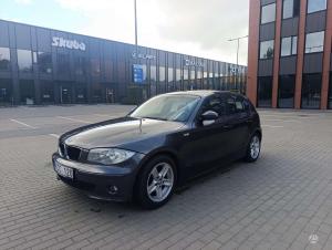 Pelēks BMW 120 2006 Viļņa, ar dzinēja tilpumu 2.00 L un nobraukumu 350 tūkst. km par 2600 €, foto  vietnē AUTOMOTO.COM.LV