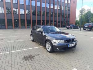 Pelēks BMW 120 2006 Viļņa, ar dzinēja tilpumu 2.00 L un nobraukumu 350 tūkst. km par 2600 €, foto 4 vietnē AUTOMOTO.COM.LV