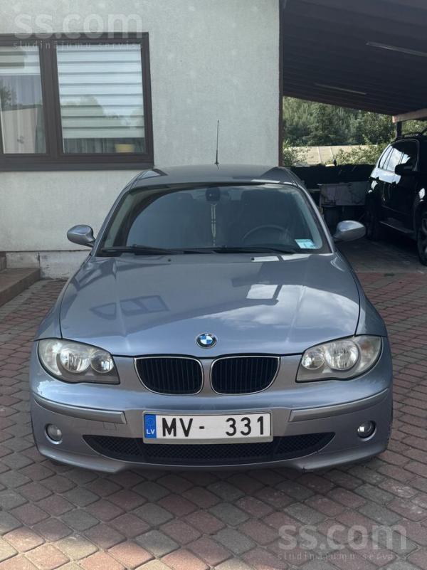 Grey BMW 120 2006 in Riga, with an engine capacity of 2.00 L and mileage of 304 thousand km for 3250 €, photo 1 on AUTOMOTO.COM.LV