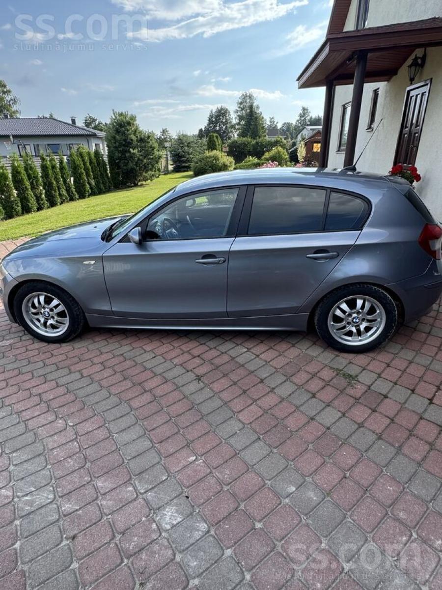 Grey BMW 120 2006 in Riga, with an engine capacity of 2.00 L and mileage of 304 thousand km for 3250 €, photo 6 on AUTOMOTO.COM.LV