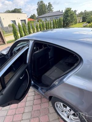 Grey BMW 120 2006 in Riga, with an engine capacity of 2.00 L and mileage of 304 thousand km for 3250 €, photo 9 on AUTOMOTO.COM.LV