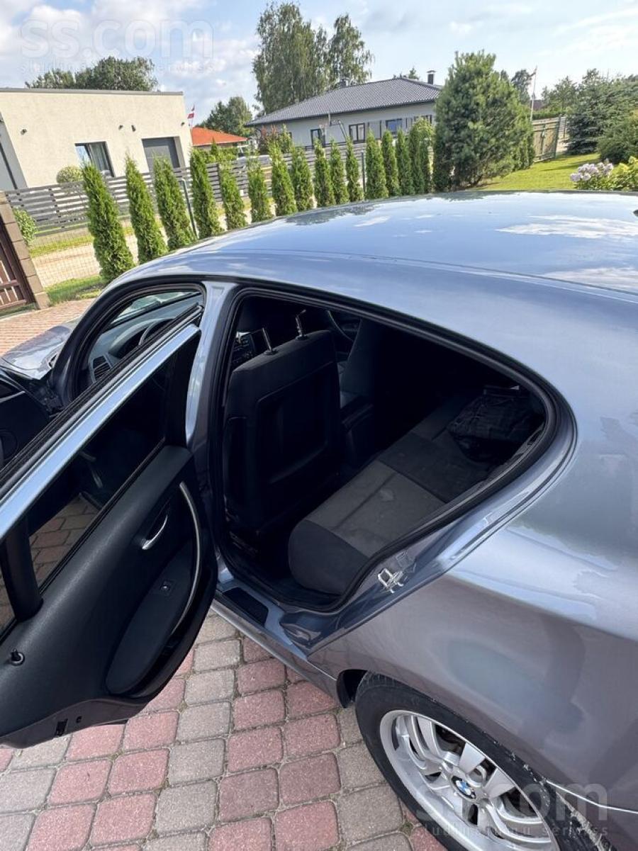 Grey BMW 120 2006 in Riga, with an engine capacity of 2.00 L and mileage of 304 thousand km for 3250 €, photo 9 on AUTOMOTO.COM.LV