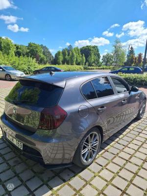 Grey BMW 120 2006 in Birzai, with an engine capacity of 2.00 L and mileage of 296 thousand km for 3999 €, photo 4 on AUTOMOTO.COM.LV
