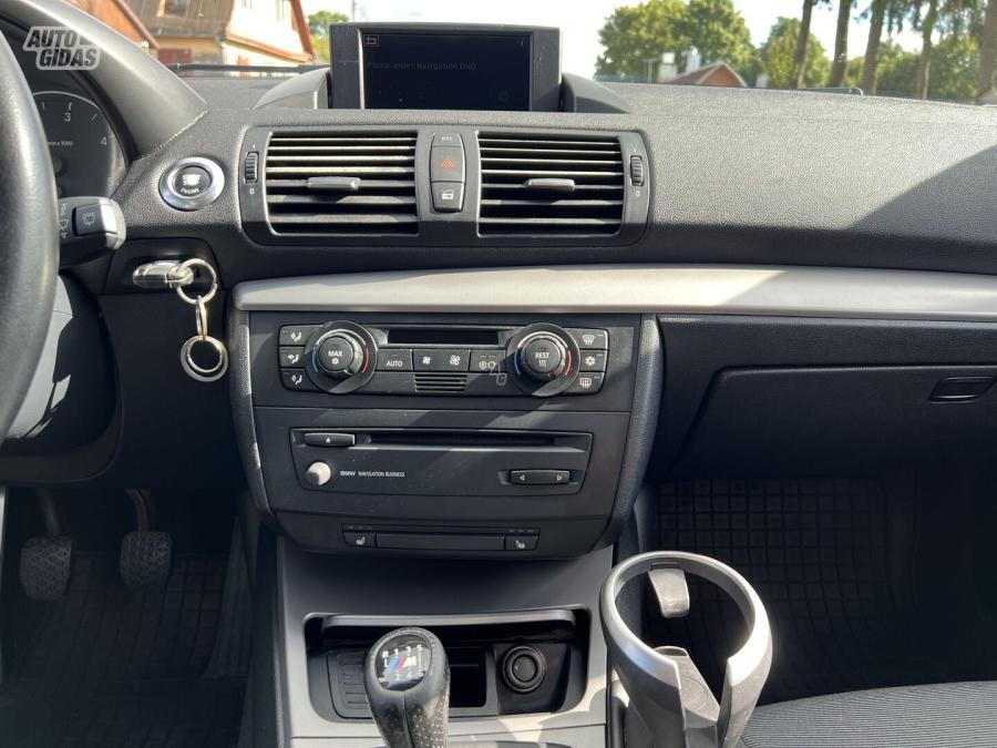 Grey BMW 120 2006 in Vilnius, with an engine capacity of 2.00 L and mileage of 374 thousand km for 2600 €, photo 10 on AUTOMOTO.COM.LV