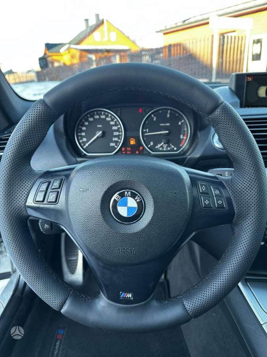 Pelēks BMW 120 2007 Kaišiadorys, ar dzinēja tilpumu 2.00 L un nobraukumu 246 tūkst. km par 5150 €, foto 20 vietnē AUTOMOTO.COM.LV