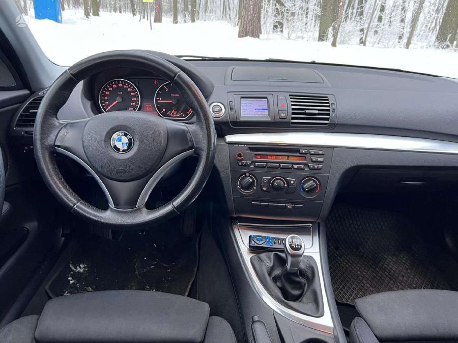 Pelēks BMW 120 2007 Kėdainiai, ar dzinēja tilpumu 2.00 L un nobraukumu 186 tūkst. km par 3150 €, foto 6 vietnē AUTOMOTO.COM.LV