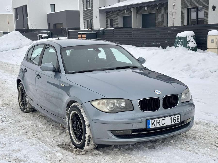 Grey BMW 120 2007 in Vilnius, with an engine capacity of 2.00 L and mileage of 244 thousand km for 2800 €, photo 10 on AUTOMOTO.COM.LV