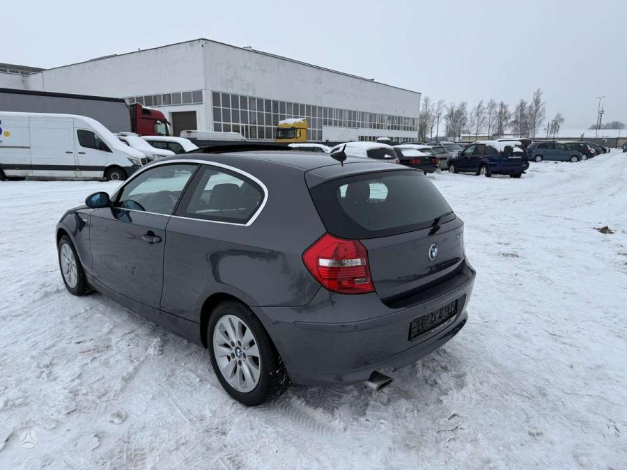 Grey BMW 120 2007 in Marijampole, with an engine capacity of 2.00 L and mileage of 203 thousand km for 4500 €, photo 3 on AUTOMOTO.COM.LV