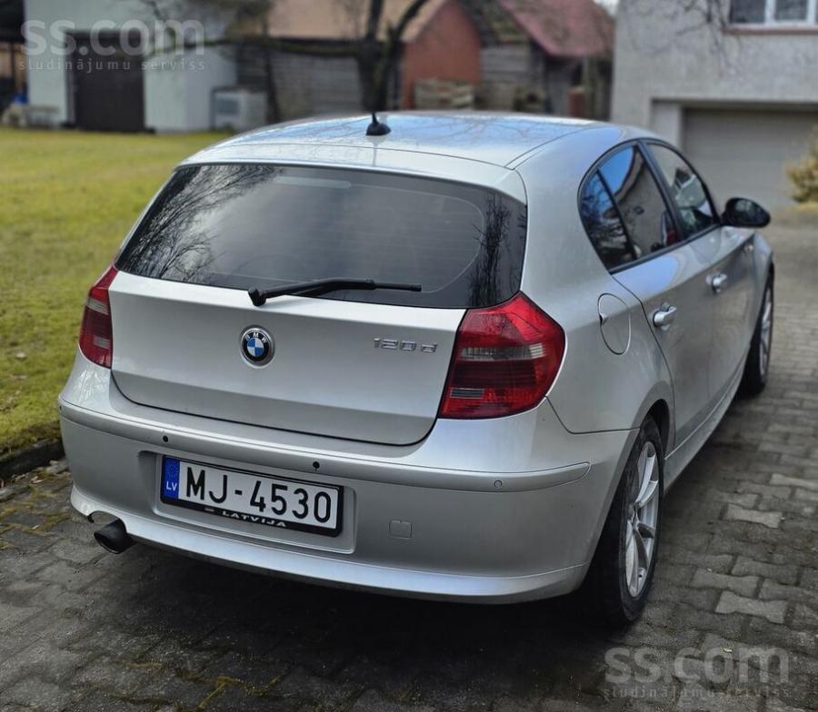 Grey BMW 120 2007 in Valmiera, with an engine capacity of 2.00 L and mileage of 345 thousand km for 3100 €, photo 4 on AUTOMOTO.COM.LV