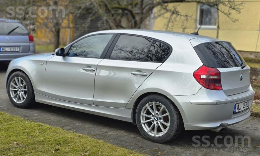 Grey BMW 120 2007 in Valmiera, with an engine capacity of 2.00 L and mileage of 345 thousand km for 3100 €, photo 5 on AUTOMOTO.COM.LV
