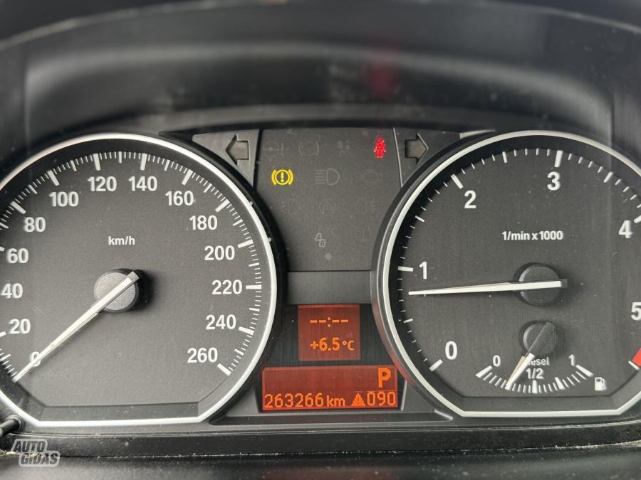Grey BMW 120 2007 in Kaunas, with an engine capacity of 2.00 L and mileage of 263 thousand km for 3800 €, photo 10 on AUTOMOTO.COM.LV
