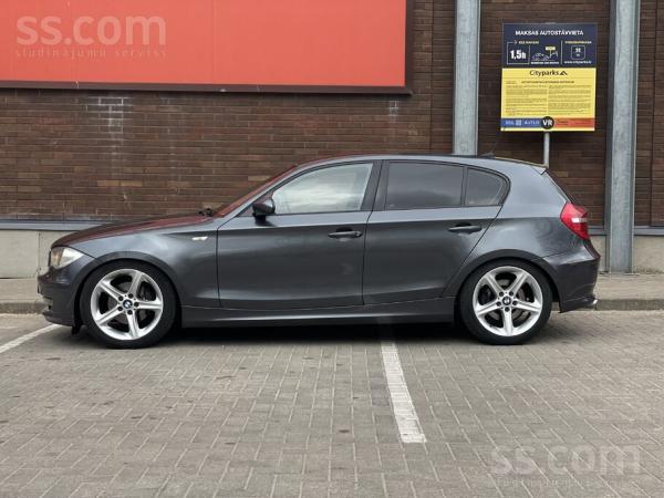 Grey BMW 120 2007 in Riga, with an engine capacity of 2.00 L and mileage of 302 thousand km for 4025 €, photo 4 on AUTOMOTO.COM.LV