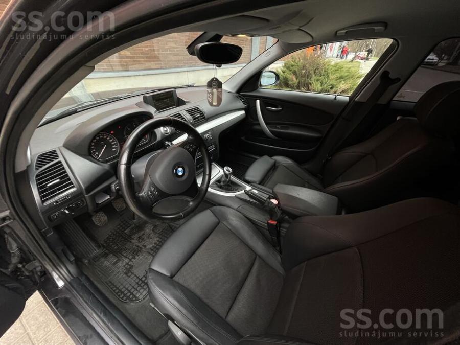 Grey BMW 120 2007 in Riga, with an engine capacity of 2.00 L and mileage of 302 thousand km for 4025 €, photo 10 on AUTOMOTO.COM.LV