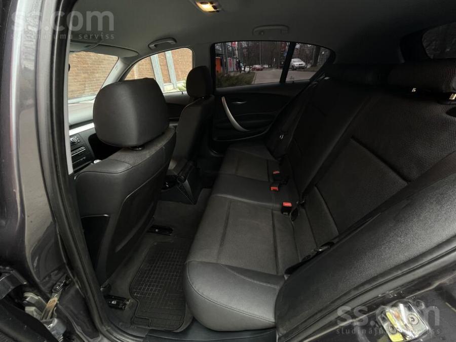 Grey BMW 120 2007 in Riga, with an engine capacity of 2.00 L and mileage of 302 thousand km for 4025 €, photo 14 on AUTOMOTO.COM.LV