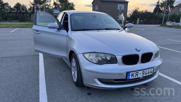 Grey BMW 120 2007 in Riga, with an engine capacity of 2.00 L and mileage of 273 thousand km for 3700 €, photo 9 on AUTOMOTO.COM.LV