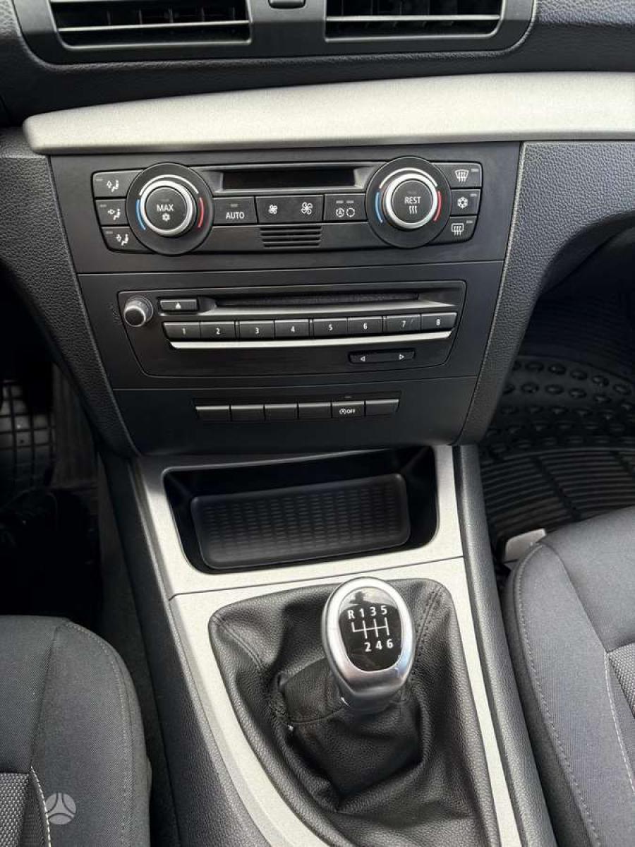Grey BMW 120 2007 in Rokiskis, with an engine capacity of 2.00 L and mileage of 324 thousand km for 2900 €, photo 11 on AUTOMOTO.COM.LV