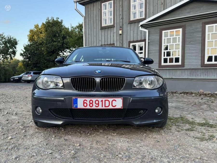 Pelēks BMW 120 2007 Kaišiadorys, ar dzinēja tilpumu 2.00 L un nobraukumu 228 tūkst. km par 3800 €, foto 3 vietnē AUTOMOTO.COM.LV